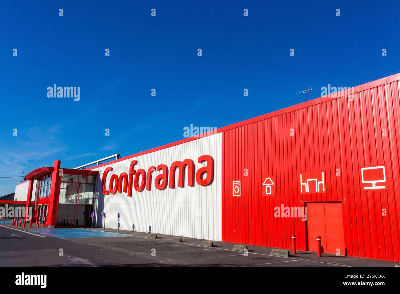 Depot 2 Conforama Englos