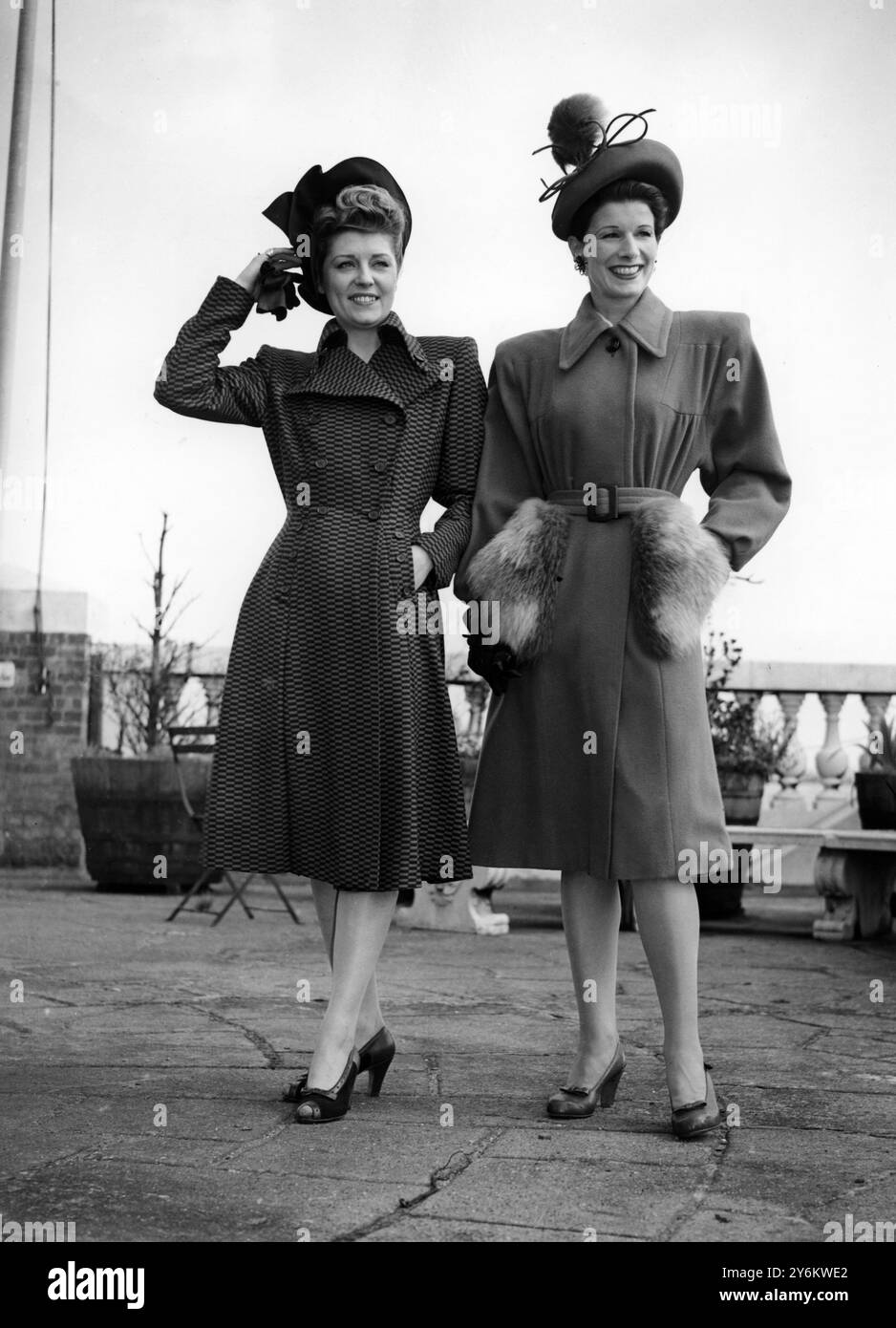 Autumn 1940 Black and White Stock Photos & Images - Alamy