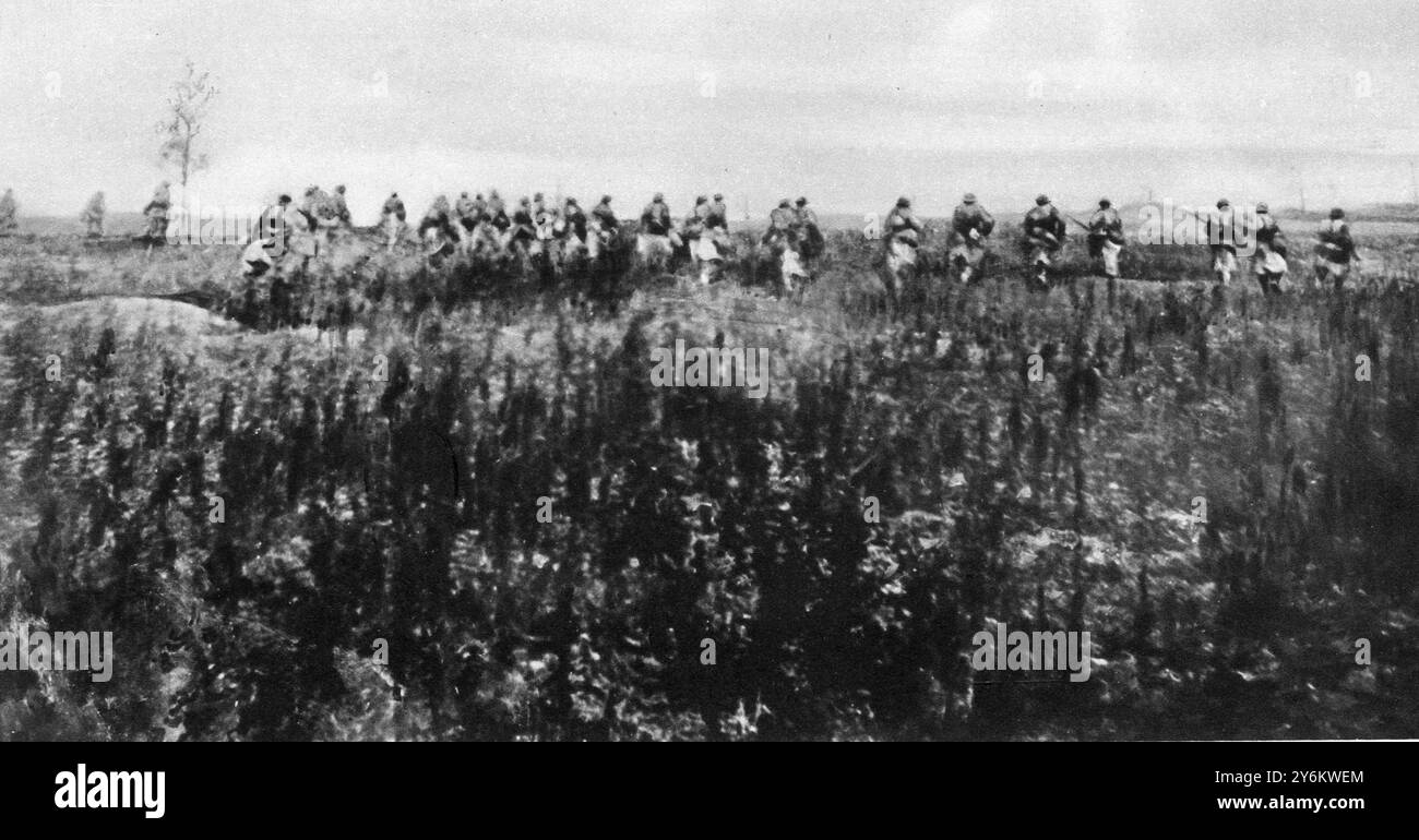 Rear of trench line hi-res stock photography and images - Alamy