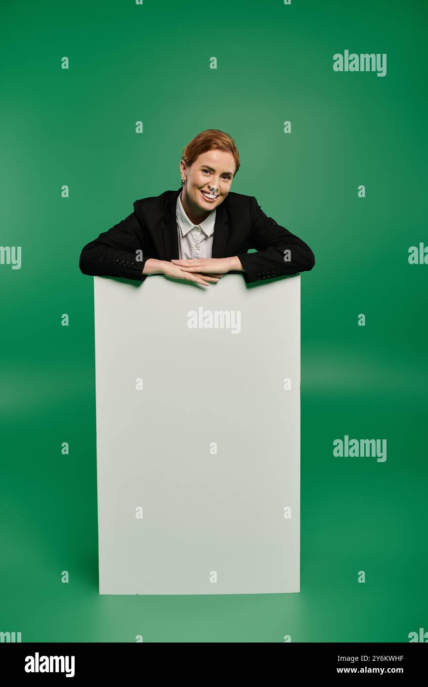 Black female news presenter in hi-res stock photography and images - Alamy