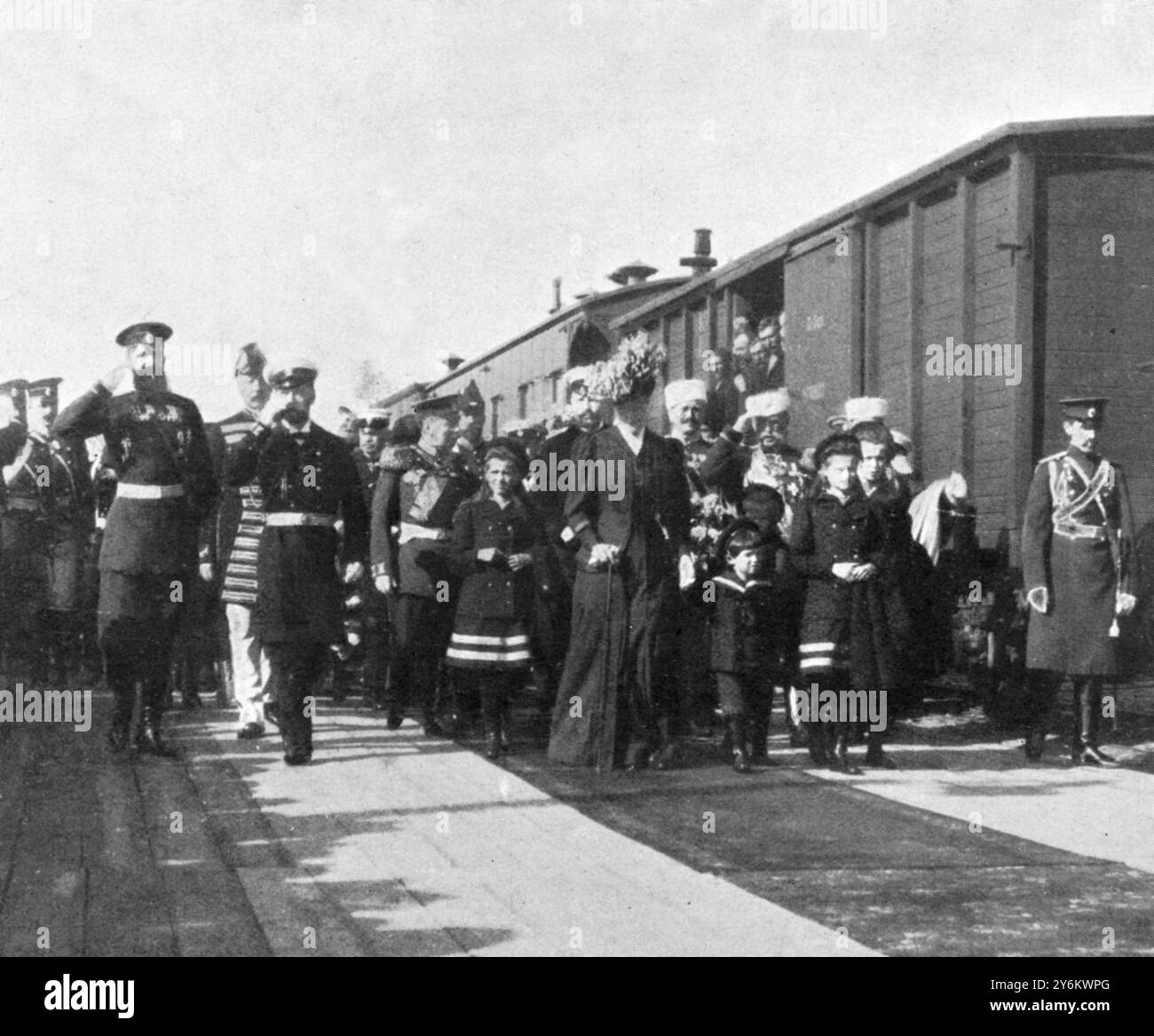 The Tsar , The Tsaritsa and their children on the platform at Reval 20 ...