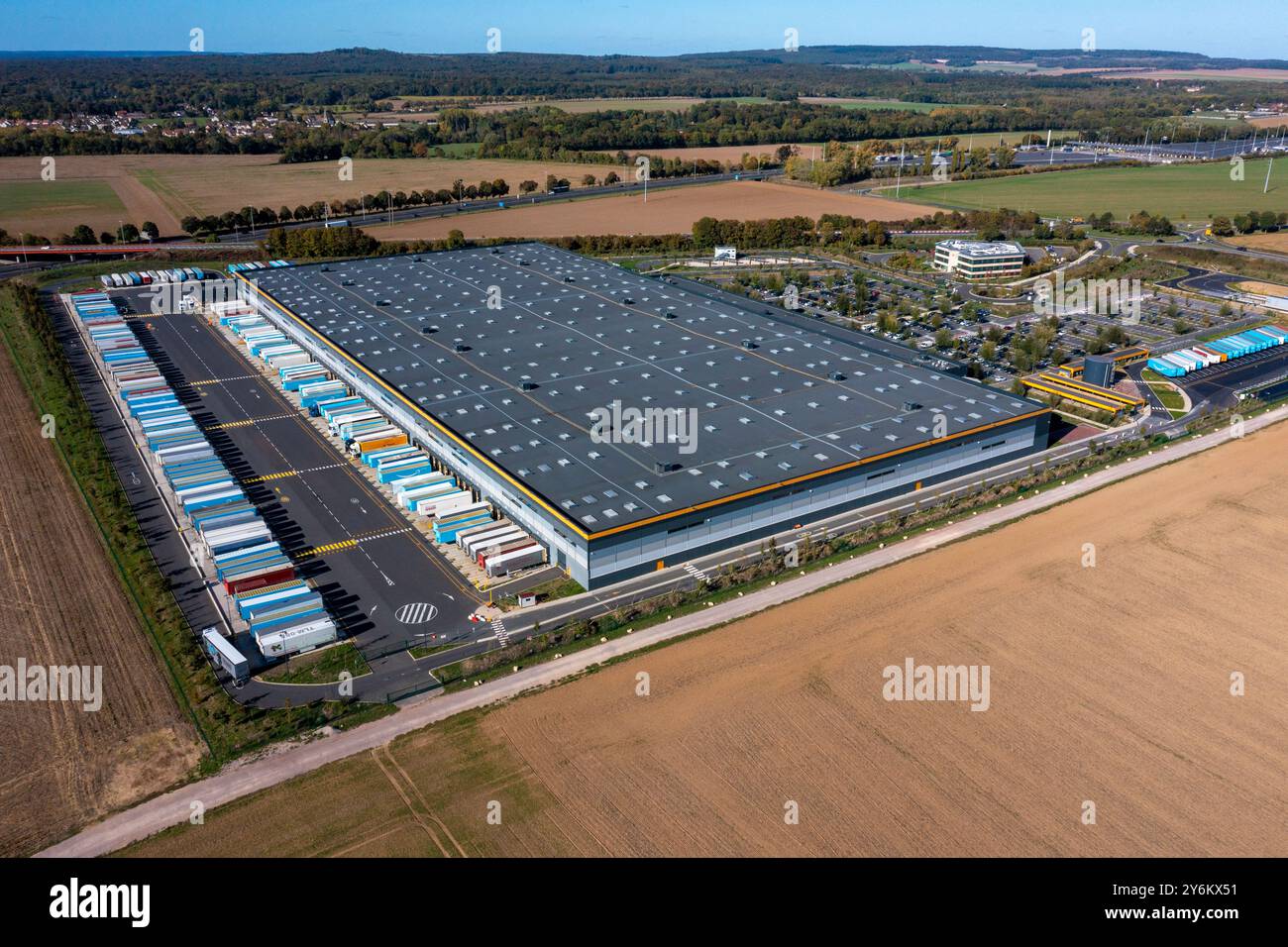 Amazon website france hi-res stock photography and images - Alamy