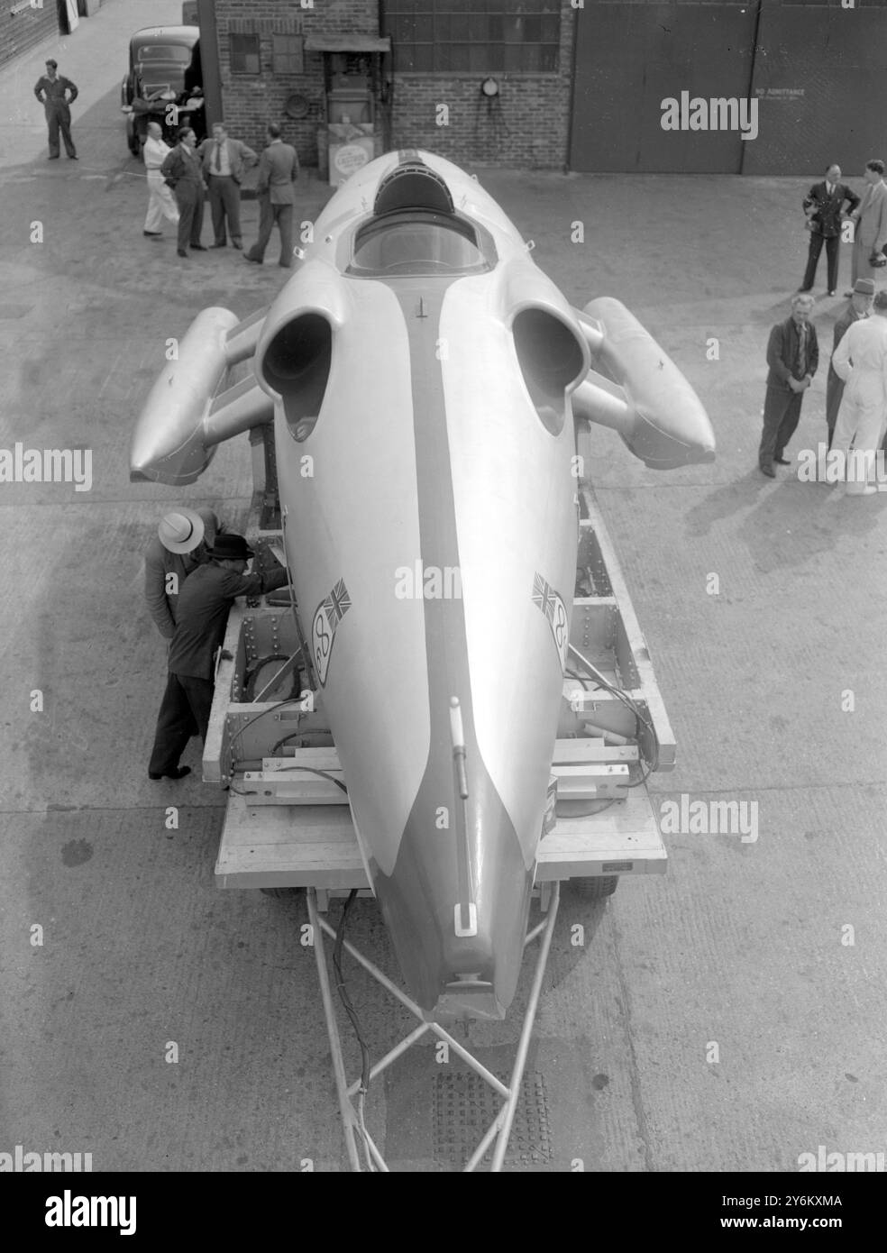New Malden, Surrey: John Cobb, with his revolutionary speedboat ...