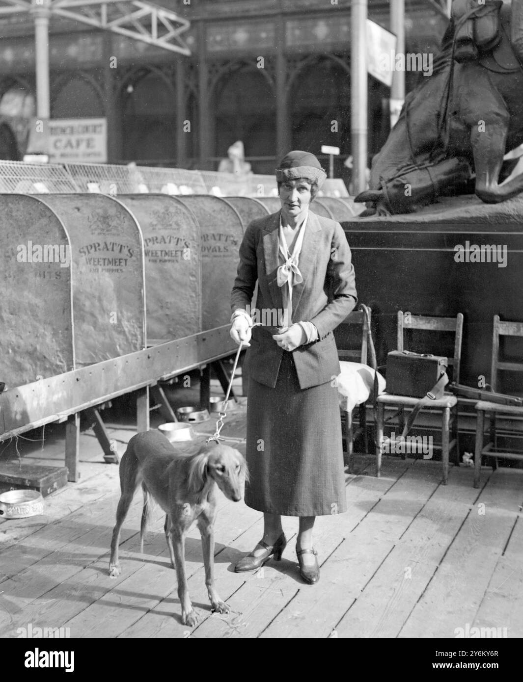 Kennel Club Show at Crystal Palace London. Lady Dawson of Penn with a ...