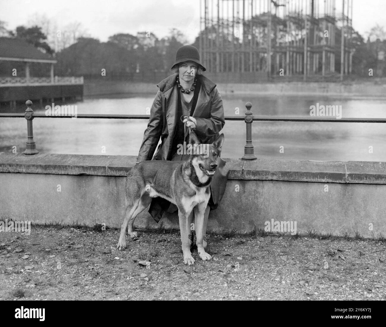 Black trenck leather coat hi-res stock photography and images - Alamy
