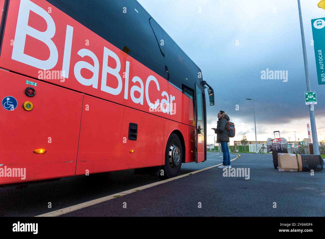 Blablacar bus hi-res stock photography and images - Alamy