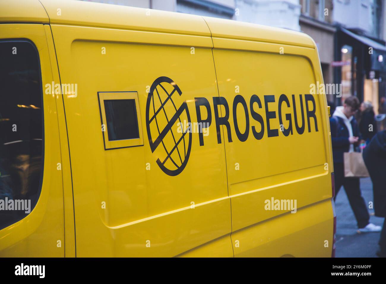 Prosegur cash transport truck Stock Photo - Alamy
