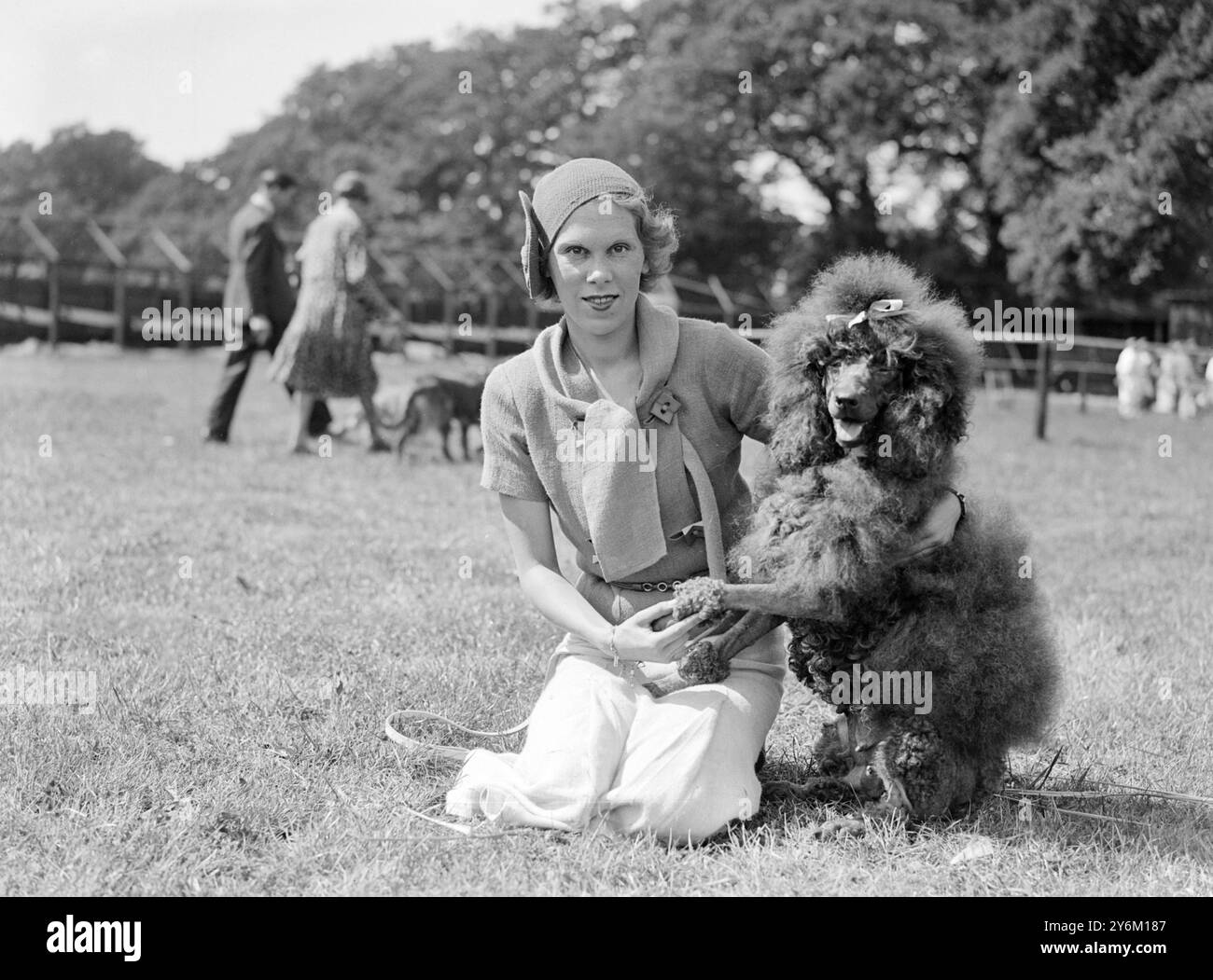 Tunbridge Wells Canine Society's Show. Lady Veronica Hornby with her ...