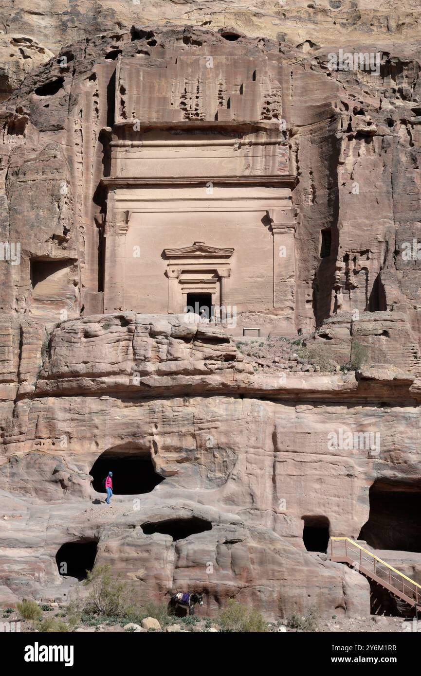 Sculpted in sandstone hi-res stock photography and images - Alamy