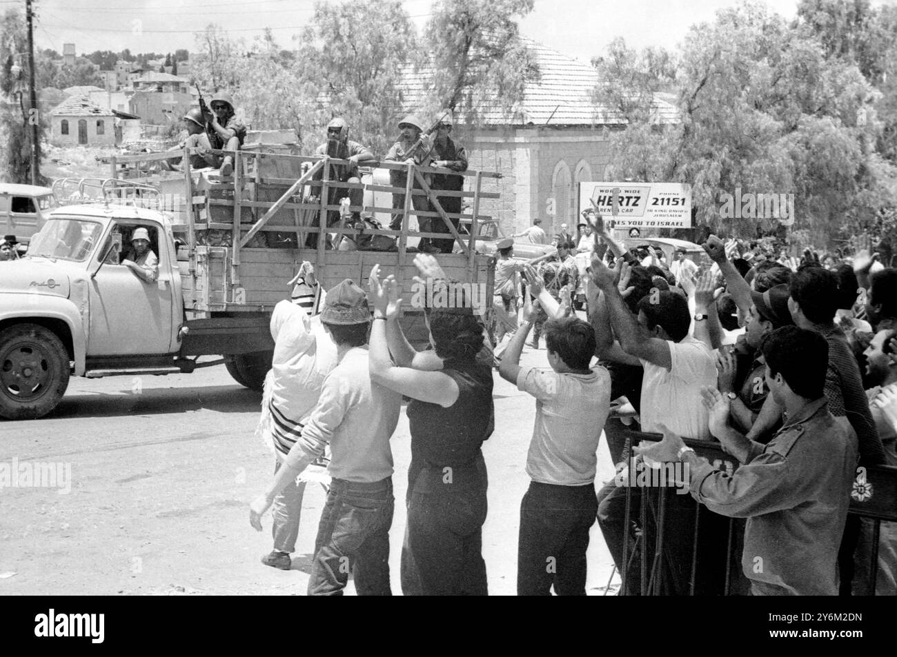 6 Day War Jubilant Israelis pictured at Mandelbaum Gate moments after ...