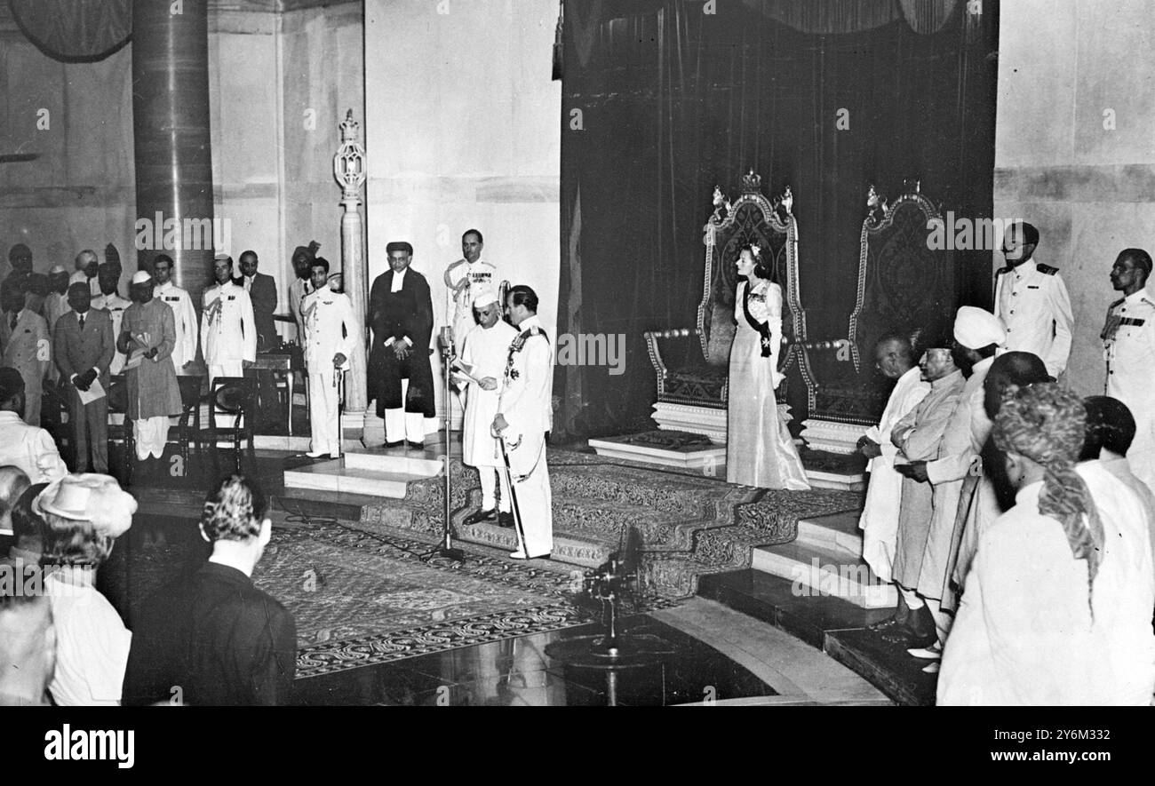 Swearing in government members Black and White Stock Photos & Images ...