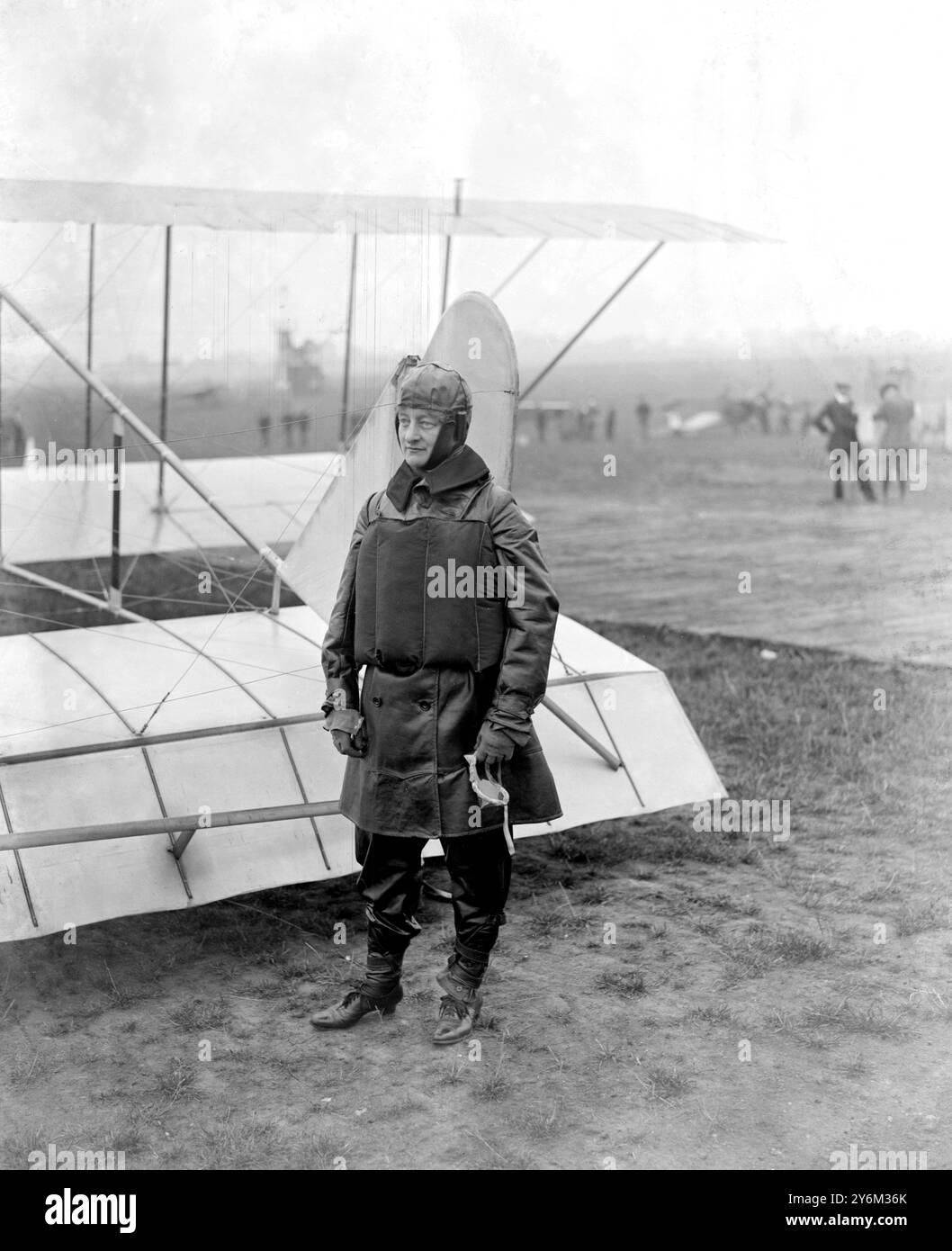 London - Paris - London Flight. Miss Unwin. possibly 11 July 1914 Stock ...