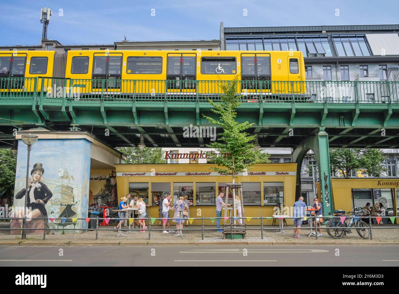 U-Bahn, Konnopke s Imbiß, Schönhauser Allee, Prenzlauer Berg, Pankow ...