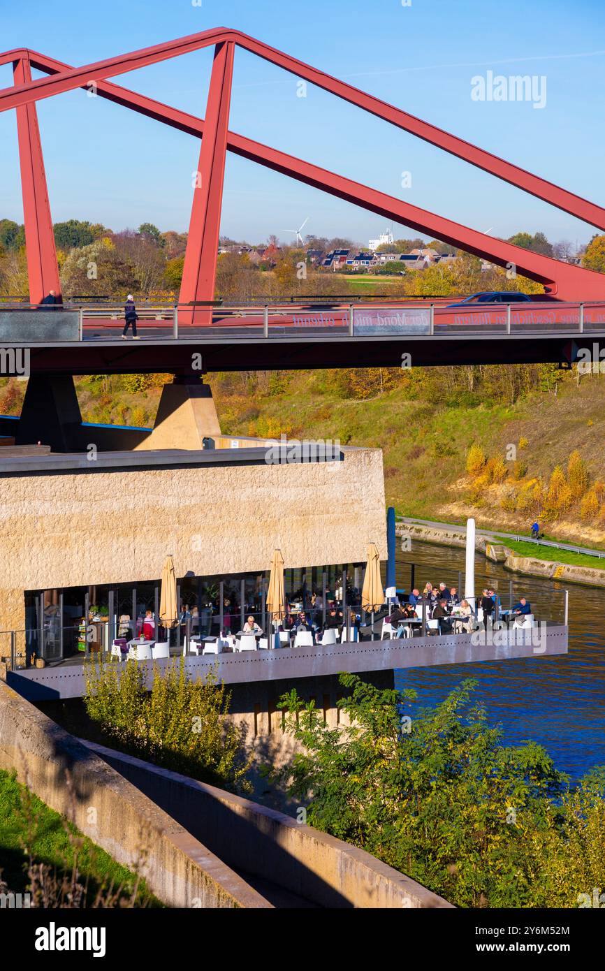 Brug van Vroenhoven, Vroenhoven Bridge, Riemst, Belgium Stock Photo - Alamy