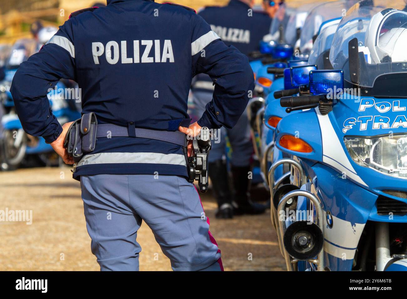 Italian police biker Stock Photo - Alamy