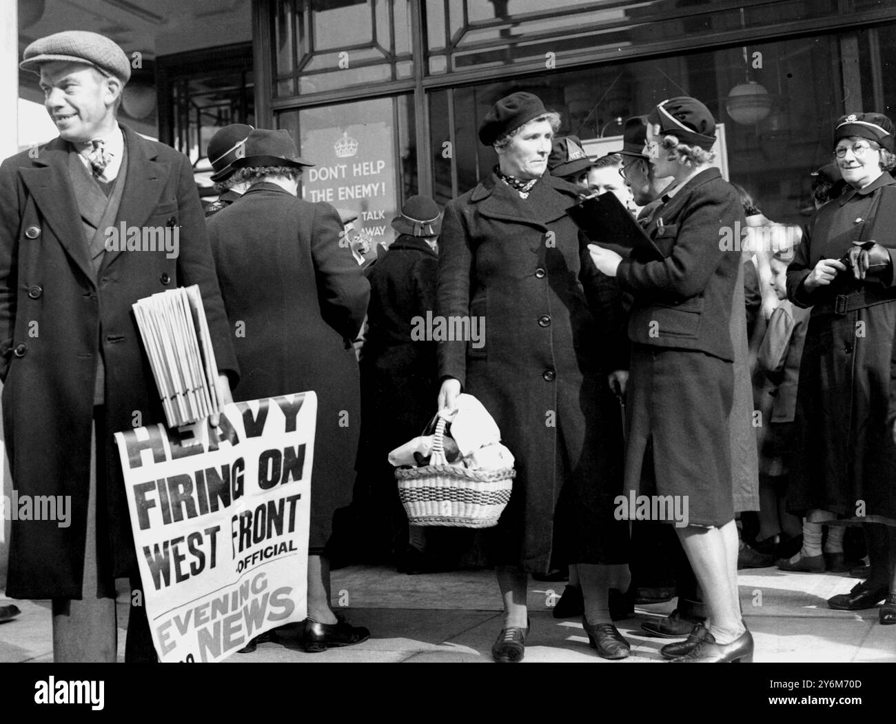 Blood transfusion world war Black and White Stock Photos & Images - Alamy