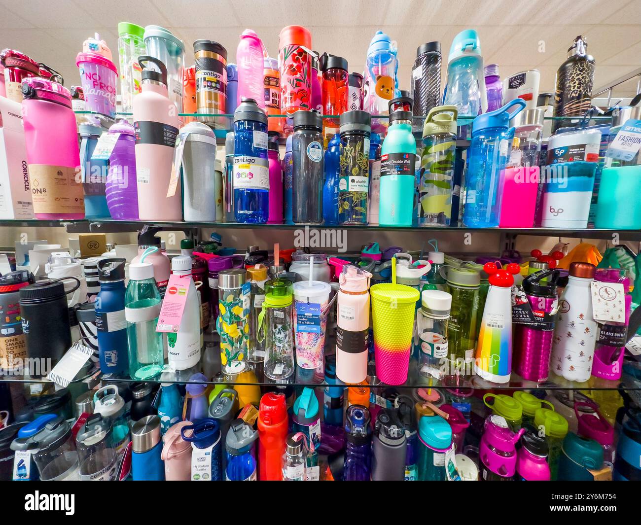 United Kingdom, England. Range of insulated water bottles Stock Photo ...