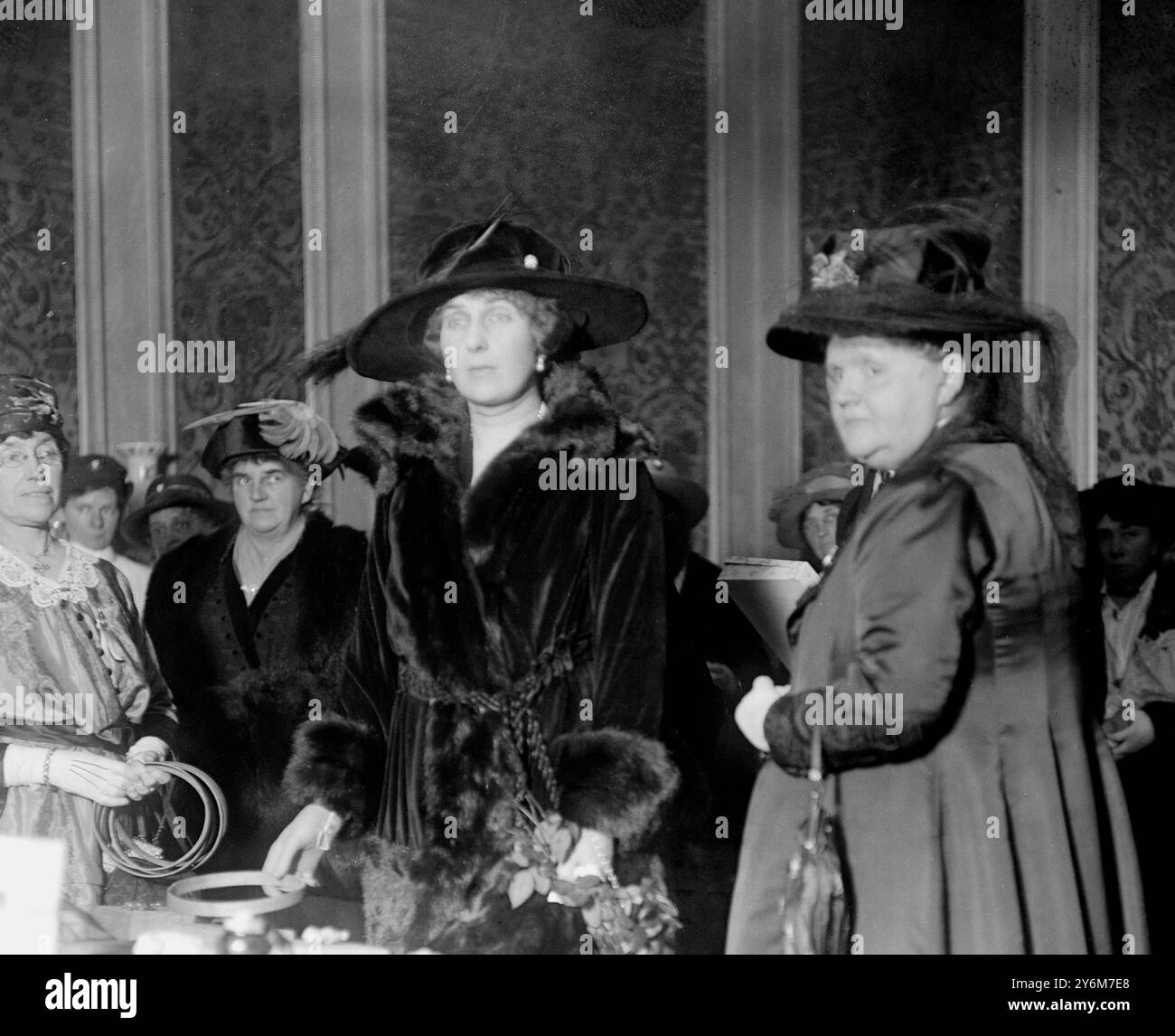 Aid spain Black and White Stock Photos & Images - Alamy