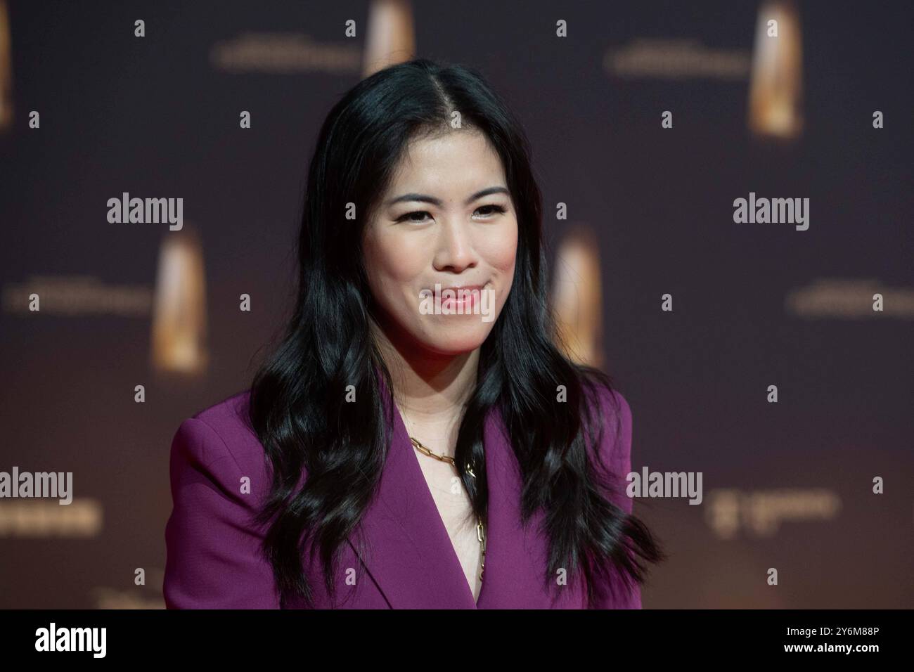 Mai Thi Nguyen-Kim, Roter Teppich, Red Carpet Show, Ankunft, arrival, Verleihung des Deutschen ...