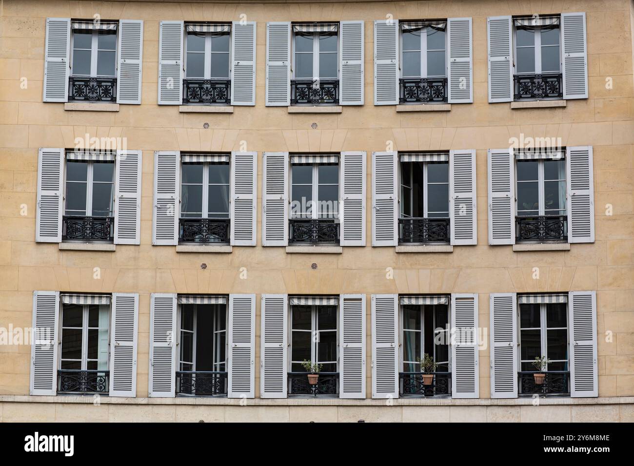 France, Paris, 75, 6th ARRT, Place de l'Odeon, building facade Stock ...