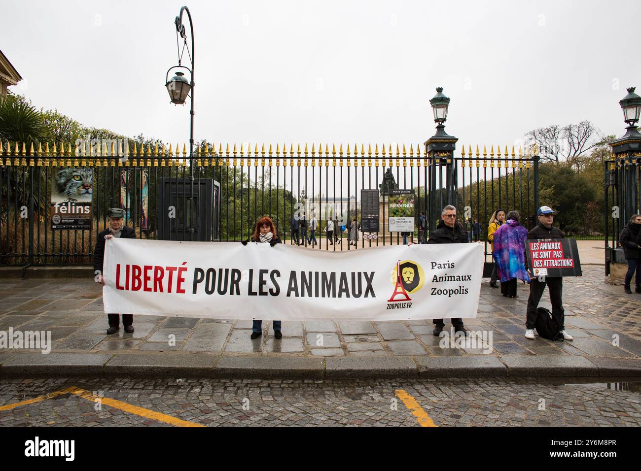 Paris animaux zoopolis hi-res stock photography and images - Alamy