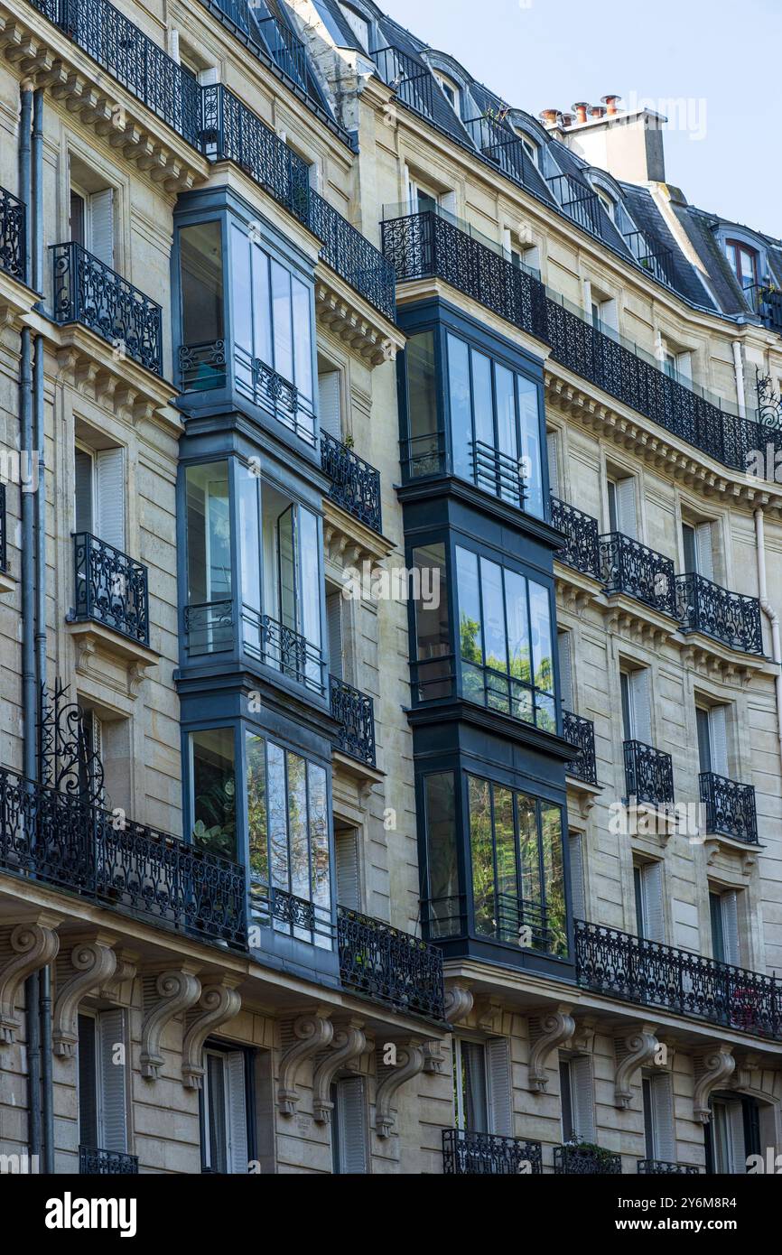 French bay windows hi-res stock photography and images - Alamy