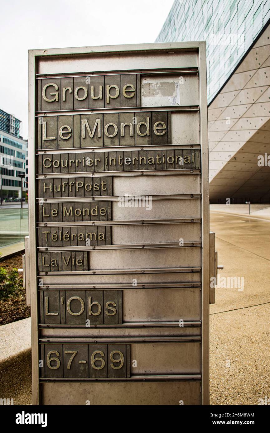 Le monde group headquarters hi-res stock photography and images - Alamy