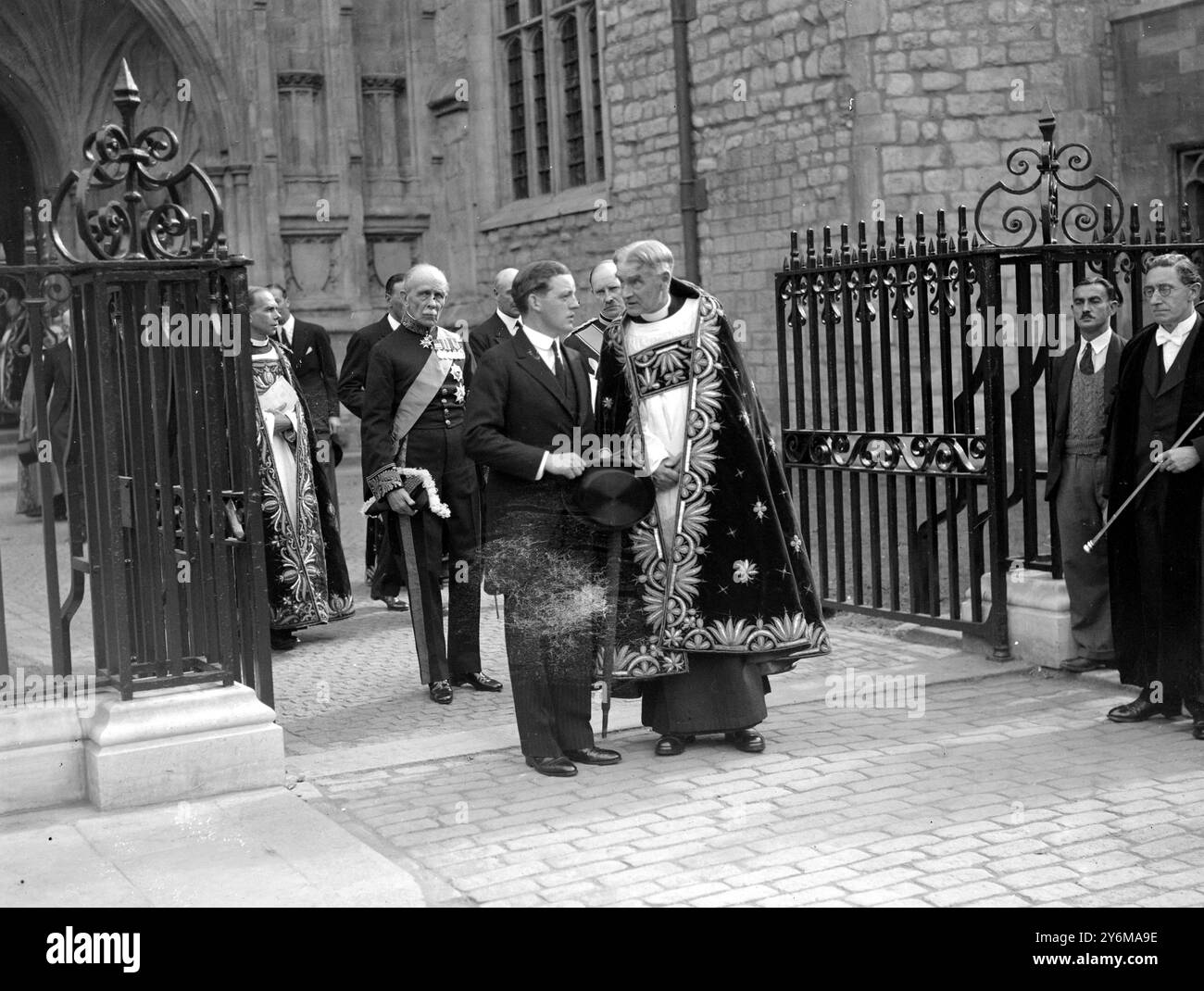 Funeral of Dr Foxley Norris at Westminster Abbey. Earl of Mundter and ...