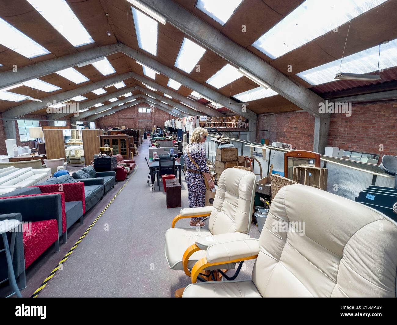 Antique hangar store, flea market Stock Photo - Alamy