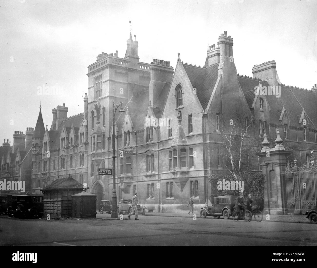 Balliol oxford 1933 hi-res stock photography and images - Alamy