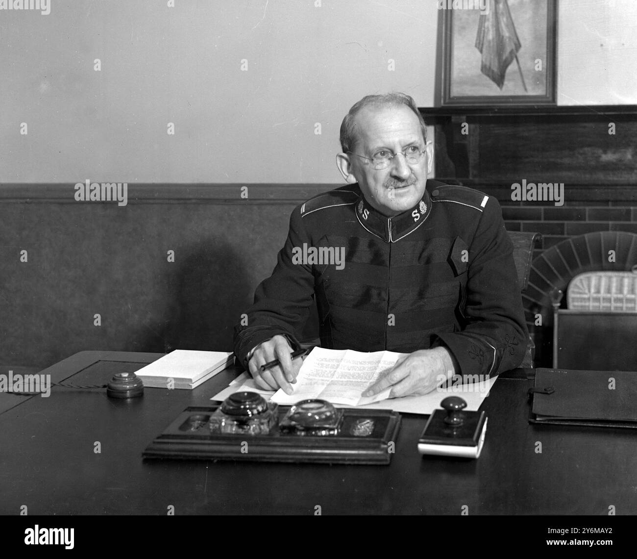 General George L. Carpenter, New "Chief" of the Salvation Army. 27 ...