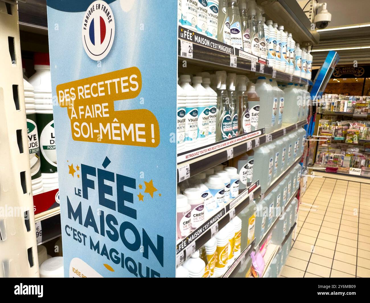 Shelf life food products hi-res stock photography and images - Alamy
