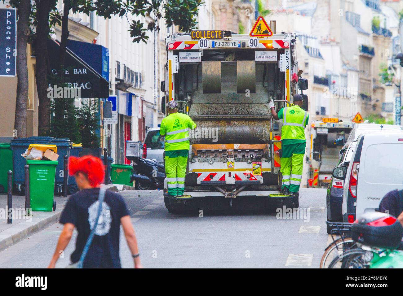 France, Paris, cleanliness, employees of the city of Paris in charge of ...