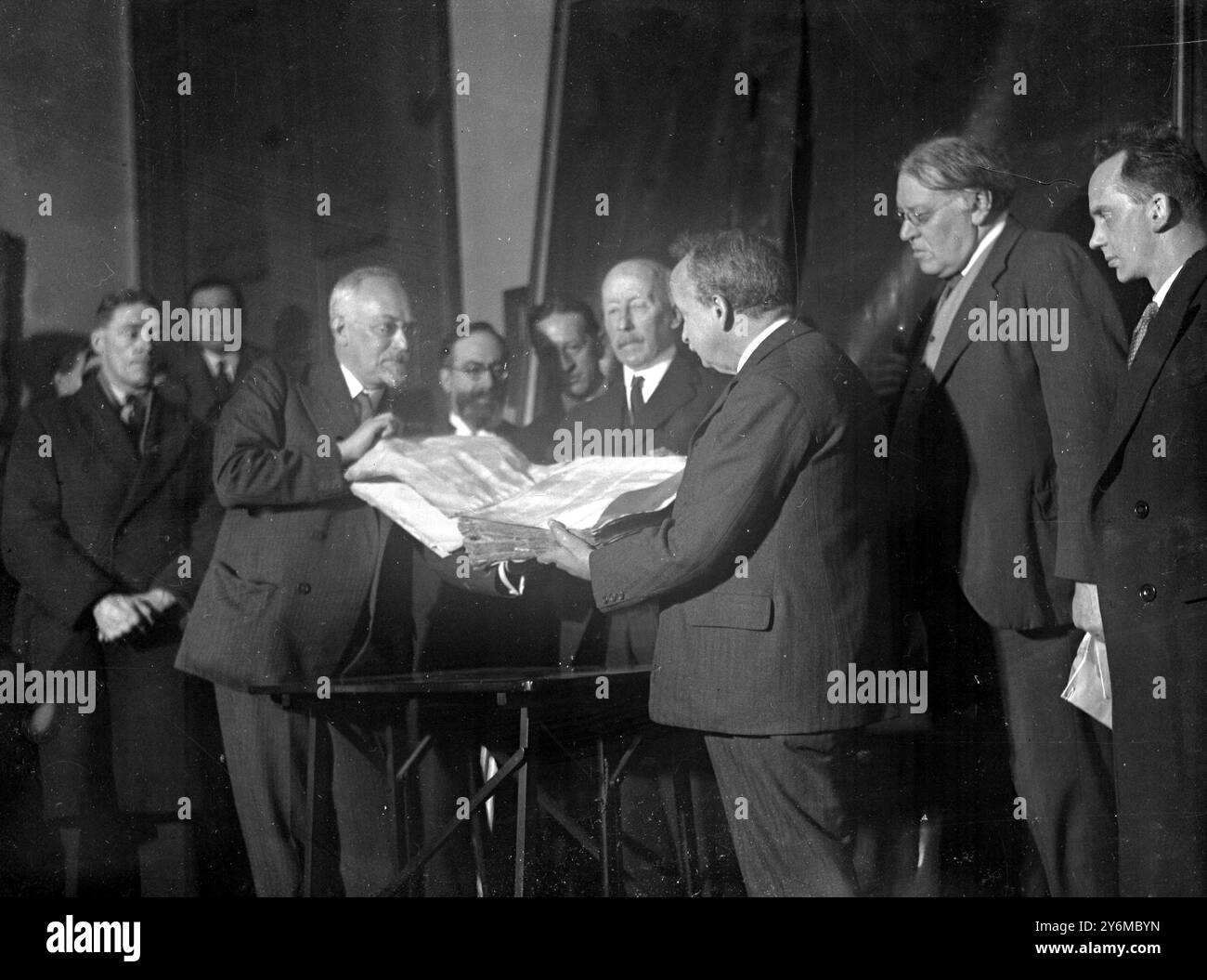 Experts examining the Codex Sinaiticus the £100,000 bible secured by ...