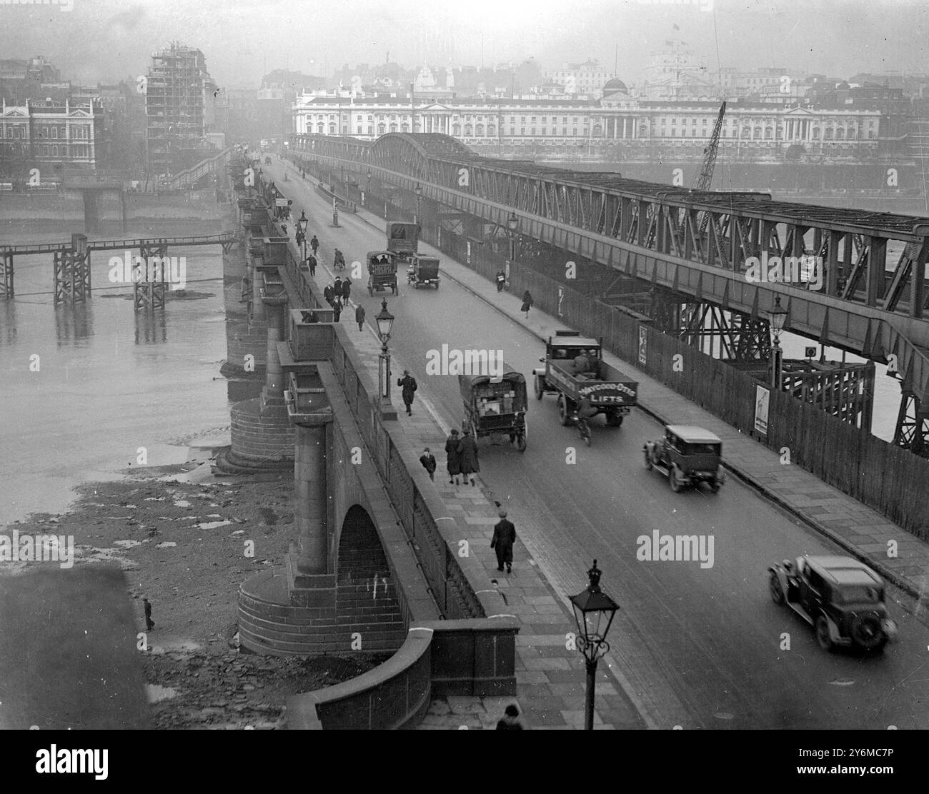 Waterloo Bridge, London. 1930's Stock Photo - Alamy