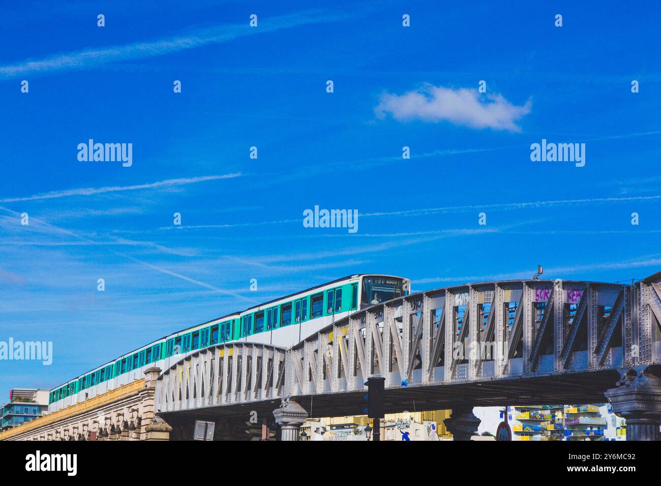 Pont de bercy metro hi-res stock photography and images - Alamy