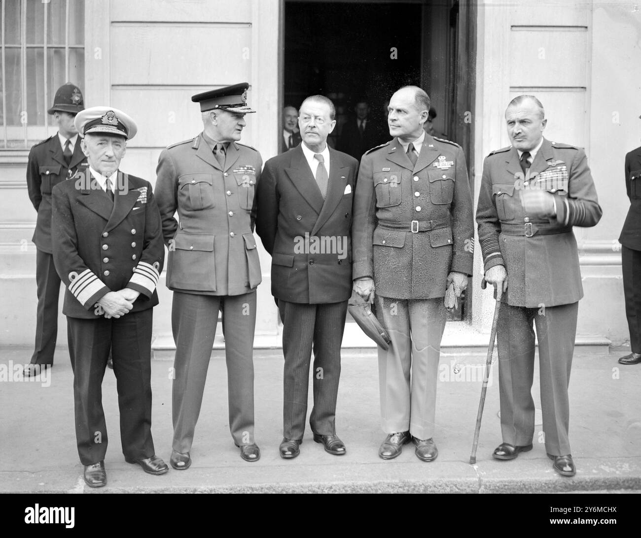London: Posing outside No 1 Carlton Gardens, London residence of the ...