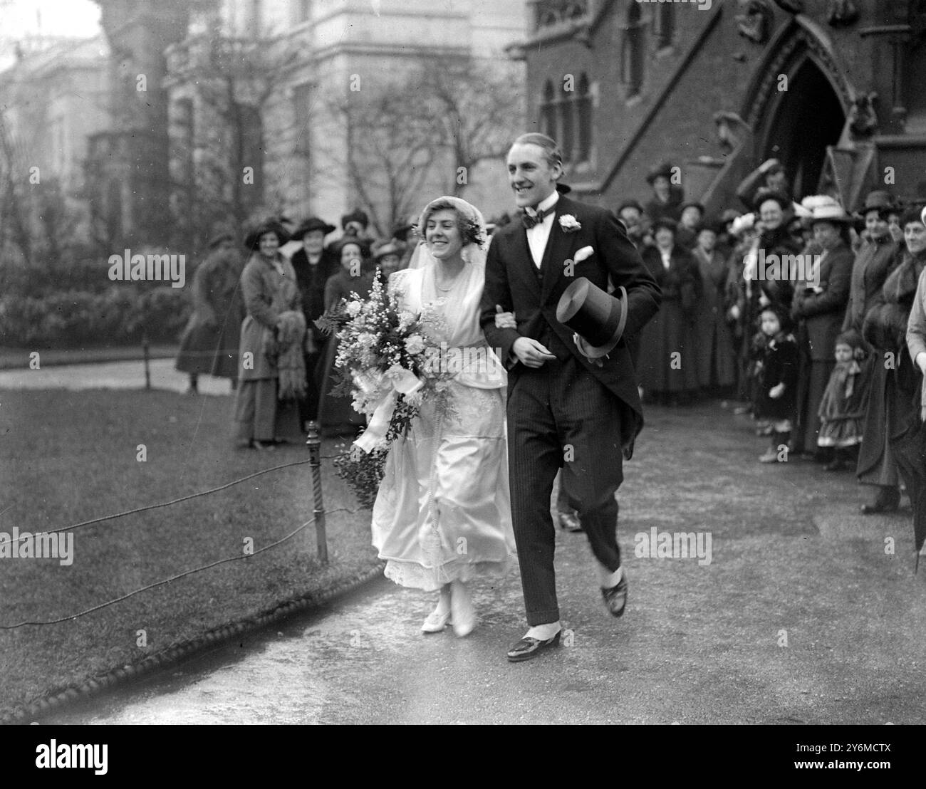Wedding of Mr Jack Hulbert and Miss Cicely Courtneidge at St Paul's ...