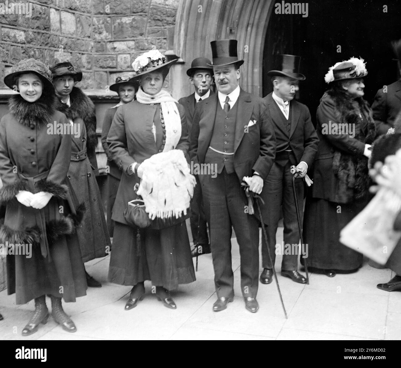Wedding of lieutenant K.S. Williams (New Zealand Force) and Miss ...