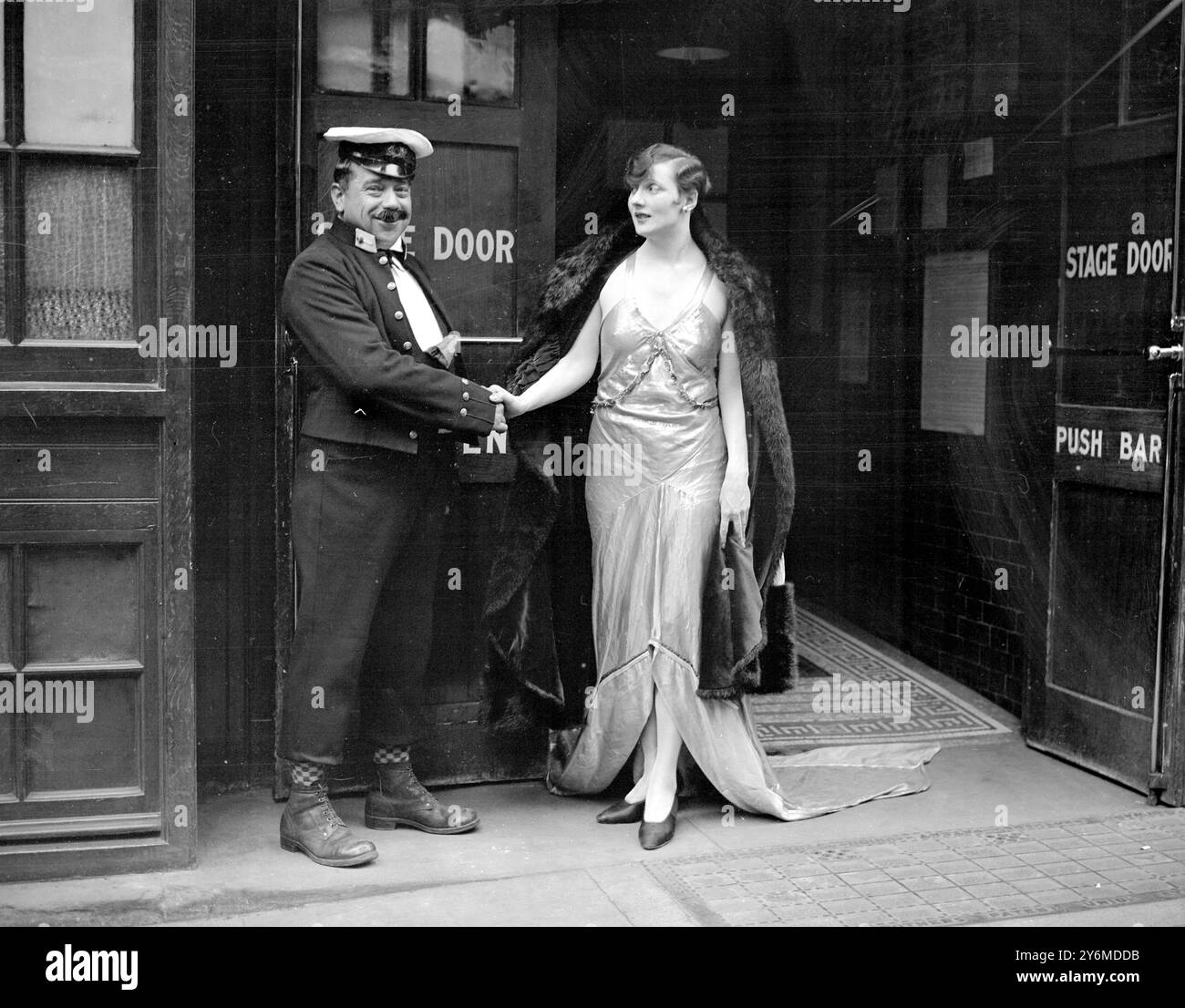 Dressing room star hi-res stock photography and images - Alamy