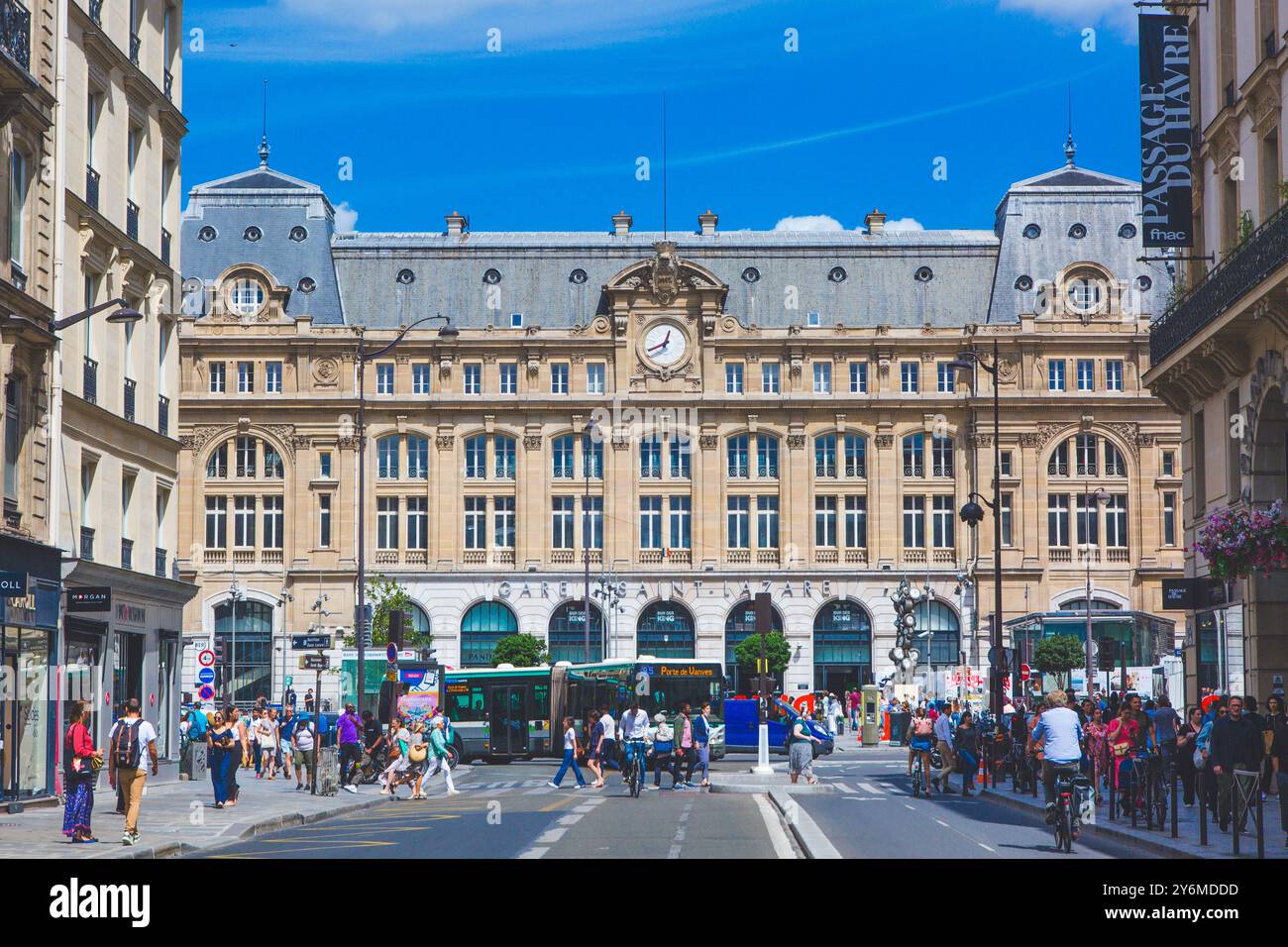 Rail station france hi-res stock photography and images - Alamy