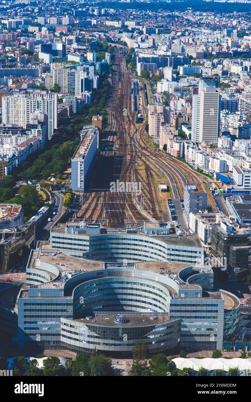 Parisian station hi-res stock photography and images - Alamy