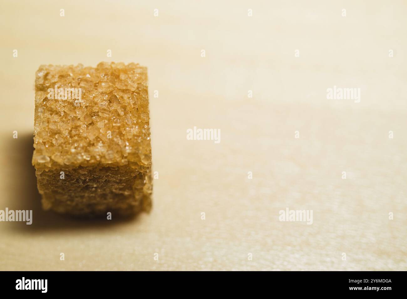 Sugar cubes eat hi-res stock photography and images - Alamy