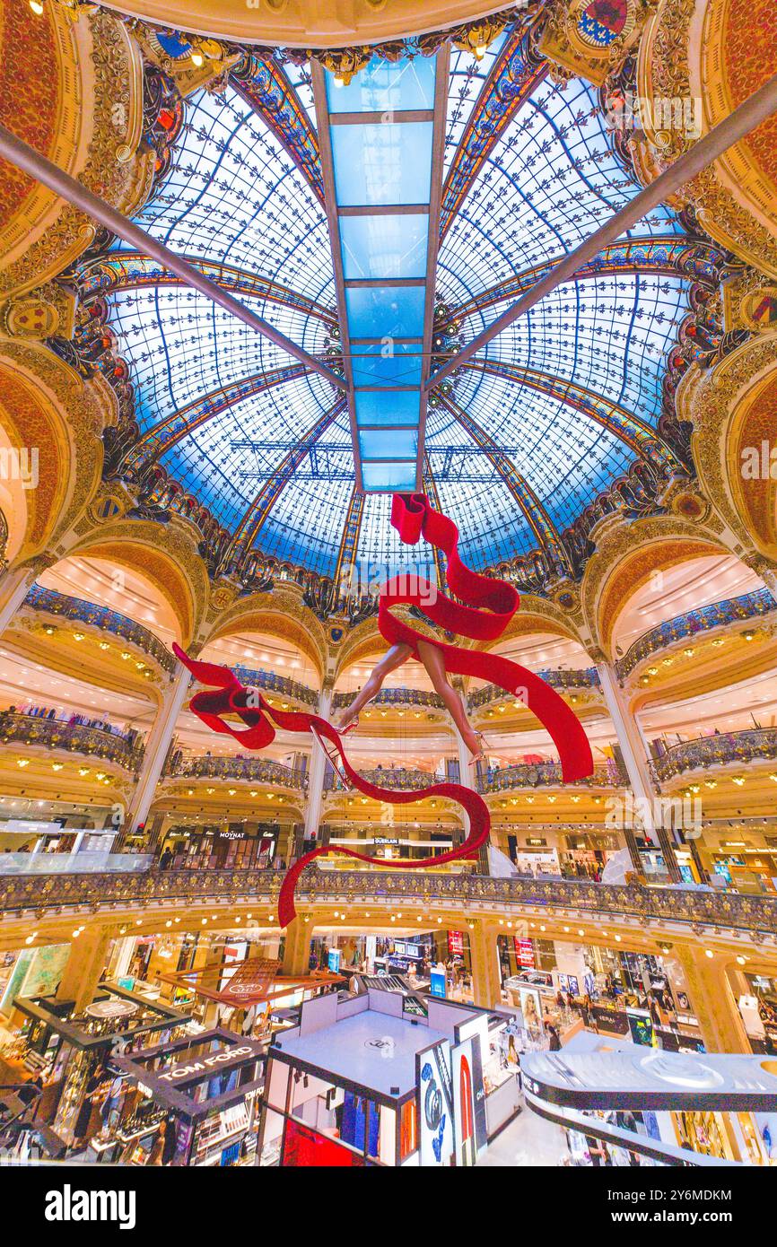 France, Paris, the Galeries Lafayette, boulevard Haussmann,, the dome ...