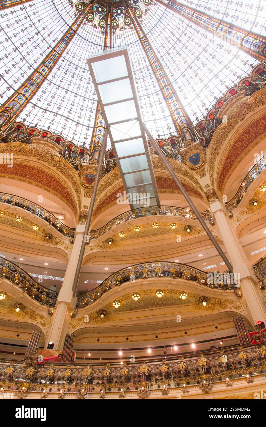 France, Paris, the Galeries Lafayette, boulevard Haussmann,, the dome ...