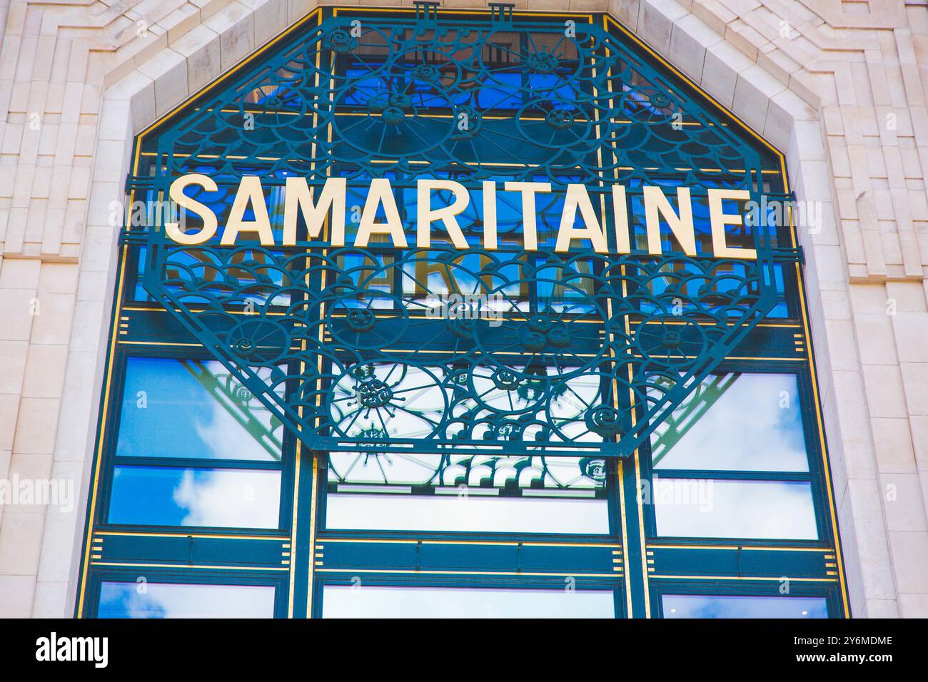France, Paris,facade of the Samaritaine, rue de Rivoli, 1st ...