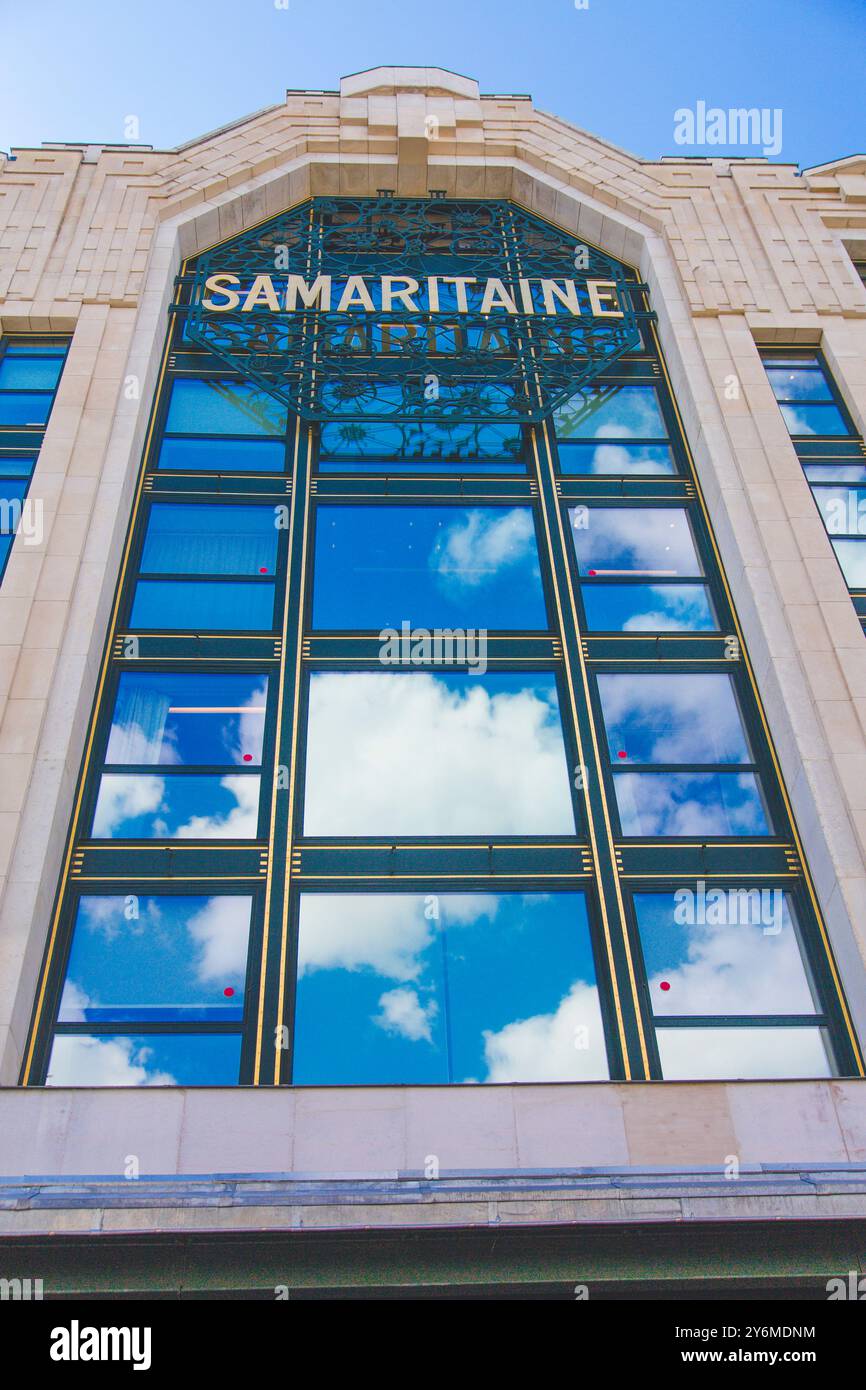 France, Paris,facade of the Samaritaine, rue de Rivoli, 1st ...