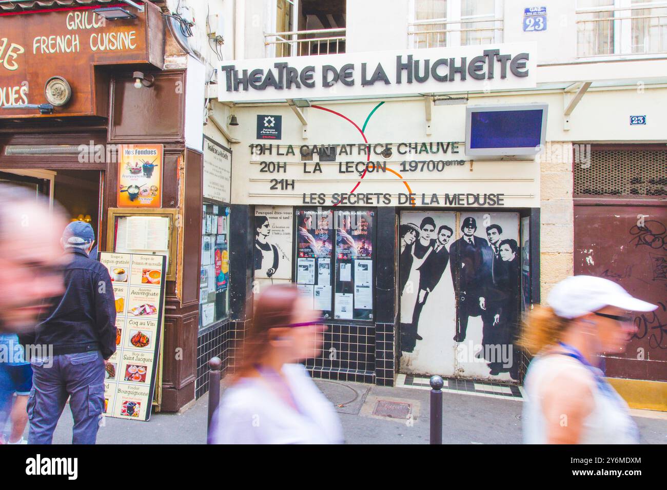 Paris theatre de la hi-res stock photography and images - Alamy