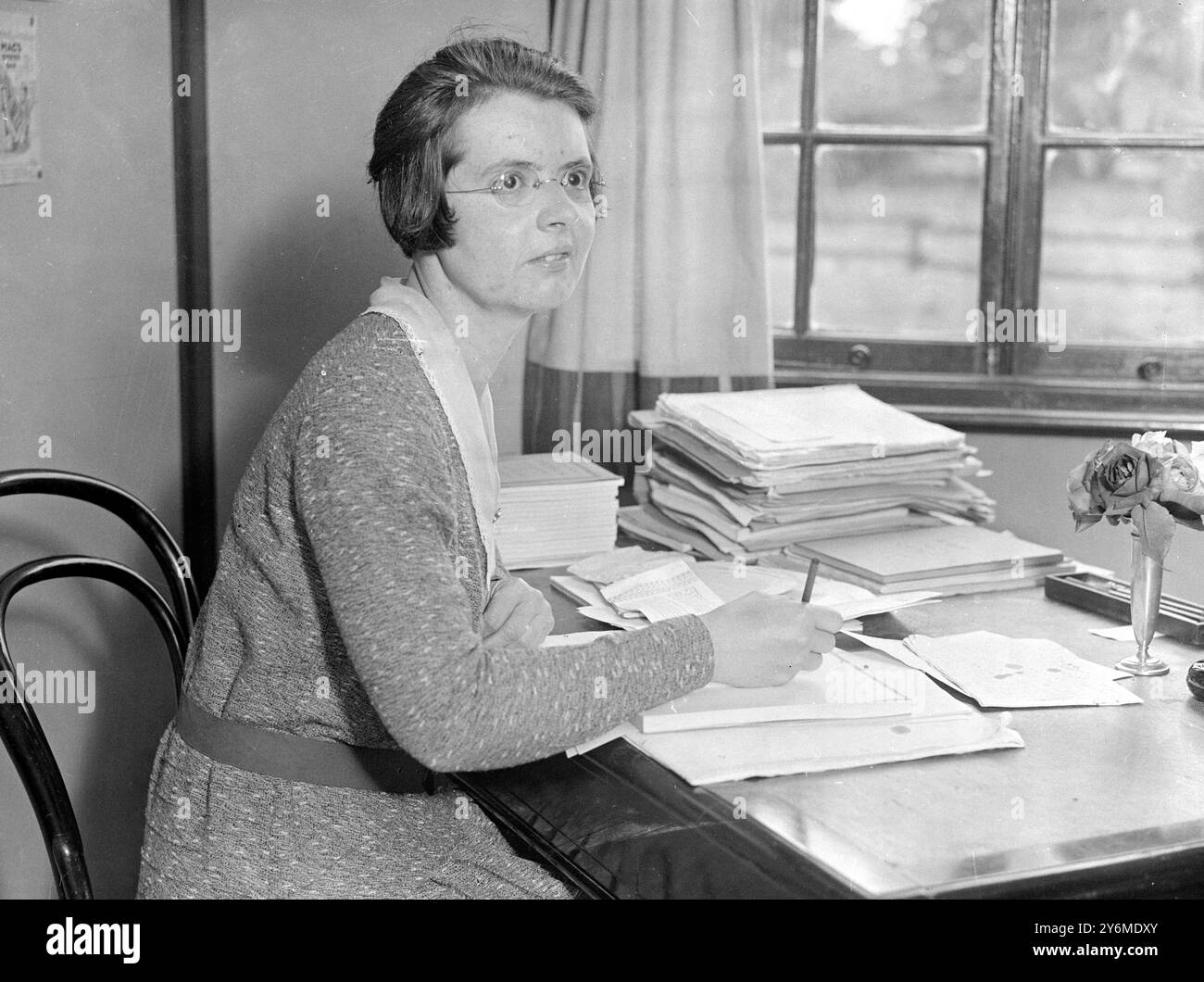 Radio instruments Black and White Stock Photos & Images - Alamy