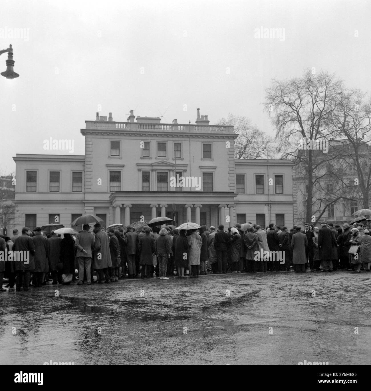 War death military crowd Black and White Stock Photos & Images - Alamy